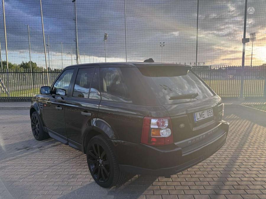 Melns Land Rover Range Rover Sport 2008 Jonava, ar dzinēja tilpumu 3.63 L un nobraukumu 293 tūkst. km par 5500 €, foto 4 vietnē AUTOMOTO.COM.LV