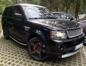 Black Land Rover Range Rover Sport 2008 in Vilnius, with an engine capacity of 4.20 L and mileage of 280 thousand km for 6999 €, photo 3 on AUTOMOTO.COM.LV