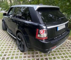 Black Land Rover Range Rover Sport 2008 in Vilnius, with an engine capacity of 4.20 L and mileage of 280 thousand km for 6999 €, photo 5 on AUTOMOTO.COM.LV