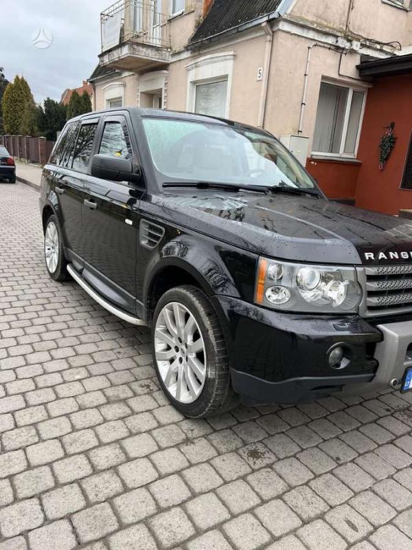 Black Land Rover Range Rover Sport 2009 in Kedainiai, with an engine capacity of 4.39 L and mileage of 211 thousand km for 6900 €, photo 3 on AUTOMOTO.COM.LV