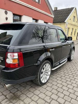 Black Land Rover Range Rover Sport 2009 in Kedainiai, with an engine capacity of 4.39 L and mileage of 211 thousand km for 6900 €, photo 6 on AUTOMOTO.COM.LV