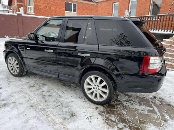 Black Land Rover Range Rover Sport 2009 in Pasvalys, with an engine capacity of 2.72 L and mileage of 280 thousand km for 3700 €, photo 3 on AUTOMOTO.COM.LV