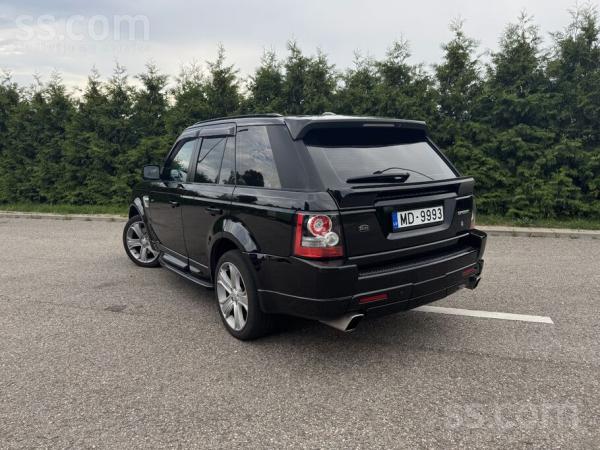 Melns Land Rover Range Rover Sport 2009 Daugavpils, ar dzinēja tilpumu 2.70 L un nobraukumu 264 tūkst. km par 6490 €, foto 3 vietnē AUTOMOTO.COM.LV