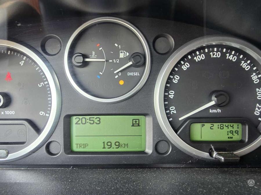 Melns Land Rover Range Rover Sport 2009 Marijampole, ar dzinēja tilpumu 3.63 L un nobraukumu 218 tūkst. km par 5700 €, foto 10 vietnē AUTOMOTO.COM.LV