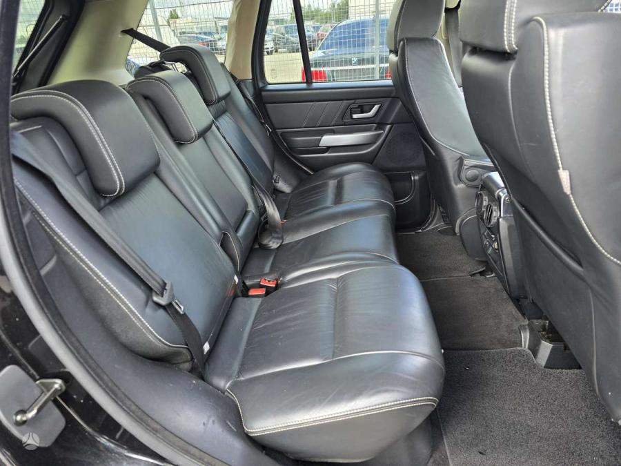 Melns Land Rover Range Rover Sport 2009 Marijampole, ar dzinēja tilpumu 3.63 L un nobraukumu 218 tūkst. km par 5700 €, foto 16 vietnē AUTOMOTO.COM.LV