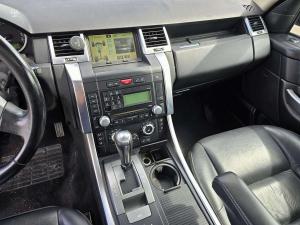 Melns Land Rover Range Rover Sport 2009 Marijampole, ar dzinēja tilpumu 3.63 L un nobraukumu 218 tūkst. km par 5700 €, foto 18 vietnē AUTOMOTO.COM.LV