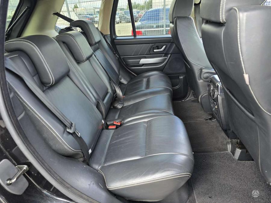 Melns Land Rover Range Rover Sport 2009 Marijampole, ar dzinēja tilpumu 3.63 L un nobraukumu 218 tūkst. km par 4200 €, foto 17 vietnē AUTOMOTO.COM.LV