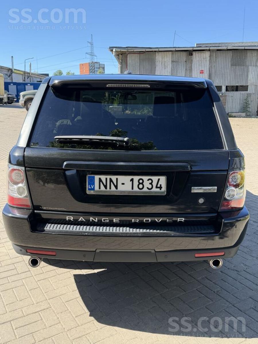 Melns Land Rover Range Rover Sport 2010 Rīga, ar dzinēja tilpumu 3.00 L un nobraukumu 302 tūkst. km par 9490 €, foto 9 vietnē AUTOMOTO.COM.LV