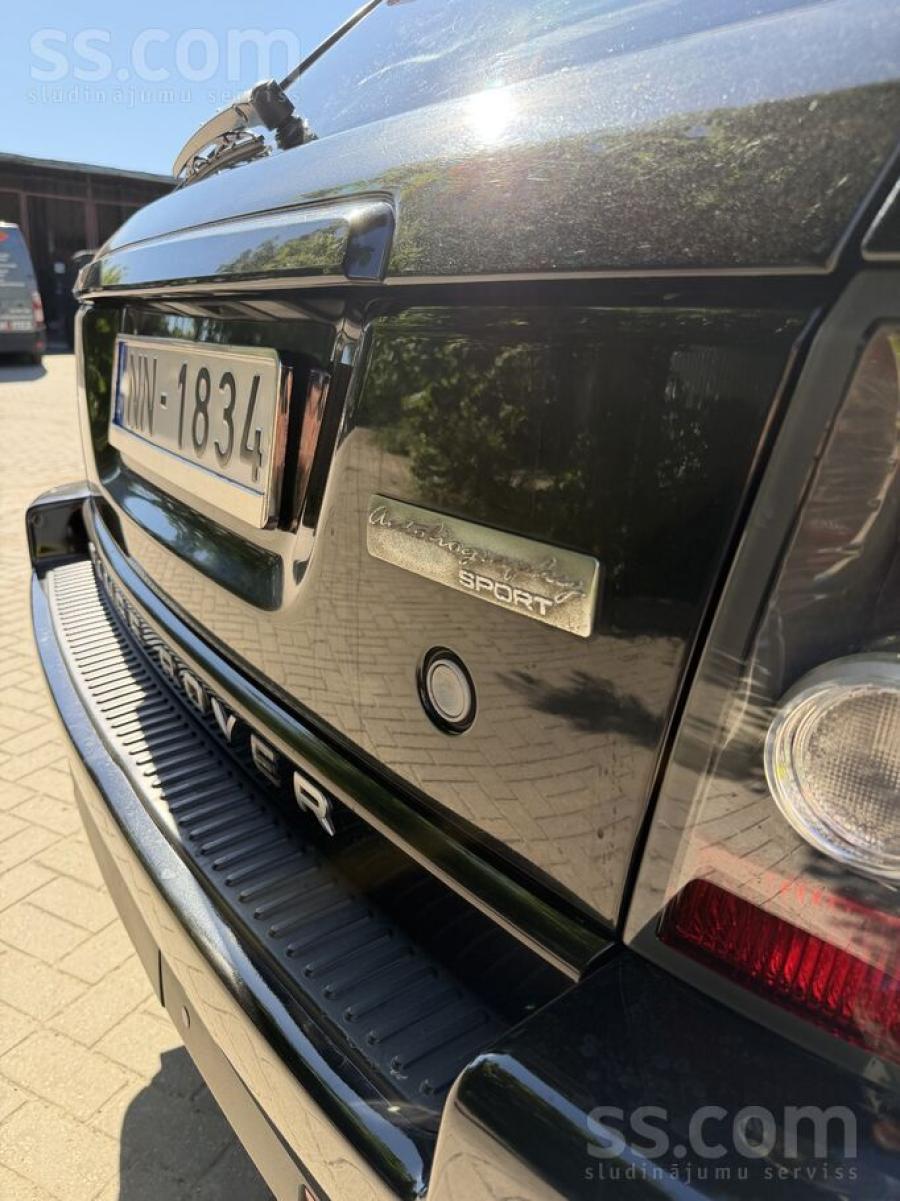 Melns Land Rover Range Rover Sport 2010 Rīga, ar dzinēja tilpumu 3.00 L un nobraukumu 302 tūkst. km par 9490 €, foto 13 vietnē AUTOMOTO.COM.LV