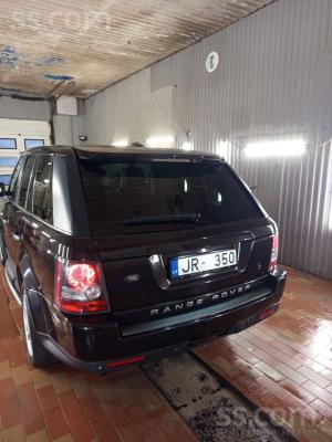 Black Land Rover Range Rover Sport 2010 in Limbazi, with an engine capacity of 3.00 L and mileage of 262 thousand km for 10500 €, photo 4 on AUTOMOTO.COM.LV