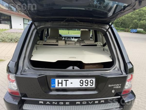 Black Land Rover Range Rover Sport 2010 in Rezekne, with an engine capacity of 3.00 L and mileage of 289 thousand km for 9500 €, photo 6 on AUTOMOTO.COM.LV