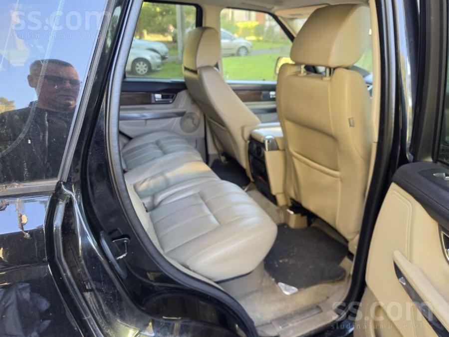 Melns Land Rover Range Rover Sport 2010 Jūrmala, ar dzinēja tilpumu 3.00 L un nobraukumu 348 tūkst. km par 3000 €, foto 1 vietnē AUTOMOTO.COM.LV