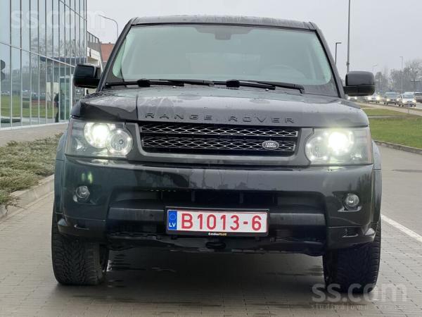 Black Land Rover Range Rover Sport 2011 in Rezekne, with an engine capacity of 3.00 L and mileage of 215 thousand km for 10200 €, photo 1 on AUTOMOTO.COM.LV