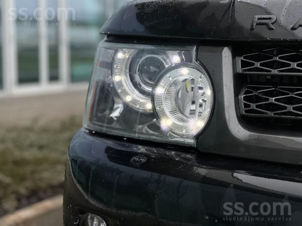Black Land Rover Range Rover Sport 2011 in Rezekne, with an engine capacity of 3.00 L and mileage of 215 thousand km for 10200 €, photo 7 on AUTOMOTO.COM.LV