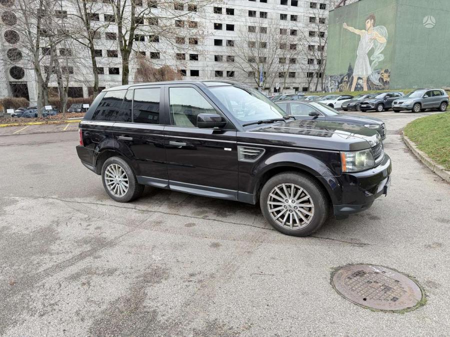 Black Land Rover Range Rover Sport 2011 in Kaunas, with an engine capacity of 2.99 L and mileage of 262 thousand km for 10000 €, photo 4 on AUTOMOTO.COM.LV
