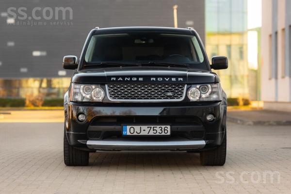 Black Land Rover Range Rover Sport 2011 in Jelgava, with an engine capacity of 3.00 L and mileage of 213 thousand km for 10300 €, photo 3 on AUTOMOTO.COM.LV