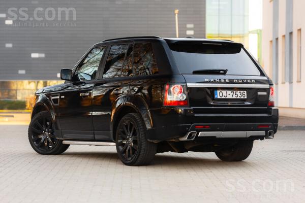 Black Land Rover Range Rover Sport 2011 in Jelgava, with an engine capacity of 3.00 L and mileage of 213 thousand km for 10300 €, photo 4 on AUTOMOTO.COM.LV