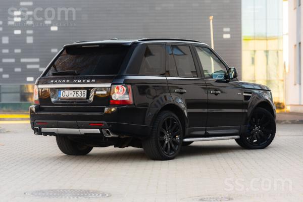 Black Land Rover Range Rover Sport 2011 in Jelgava, with an engine capacity of 3.00 L and mileage of 213 thousand km for 10300 €, photo 5 on AUTOMOTO.COM.LV