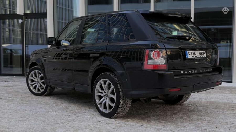Black Land Rover Range Rover Sport 2011 in Vilnius, with an engine capacity of 2.99 L and mileage of 298 thousand km for 7200 €, photo 4 on AUTOMOTO.COM.LV