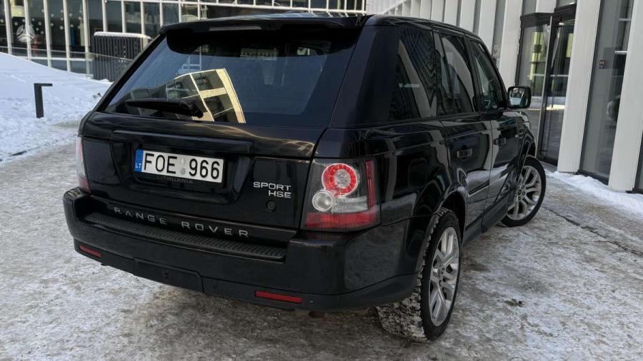 Black Land Rover Range Rover Sport 2011 in Vilnius, with an engine capacity of 2.99 L and mileage of 298 thousand km for 7200 €, photo 6 on AUTOMOTO.COM.LV