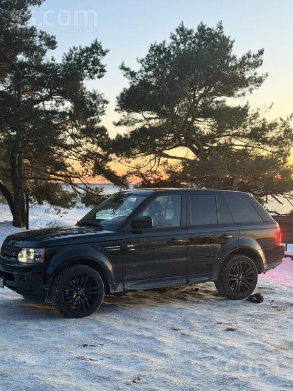 Black Land Rover Range Rover Sport 2011 in Riga, with an engine capacity of 3.00 L and mileage of 300 thousand km for 17000 €, photo 3 on AUTOMOTO.COM.LV