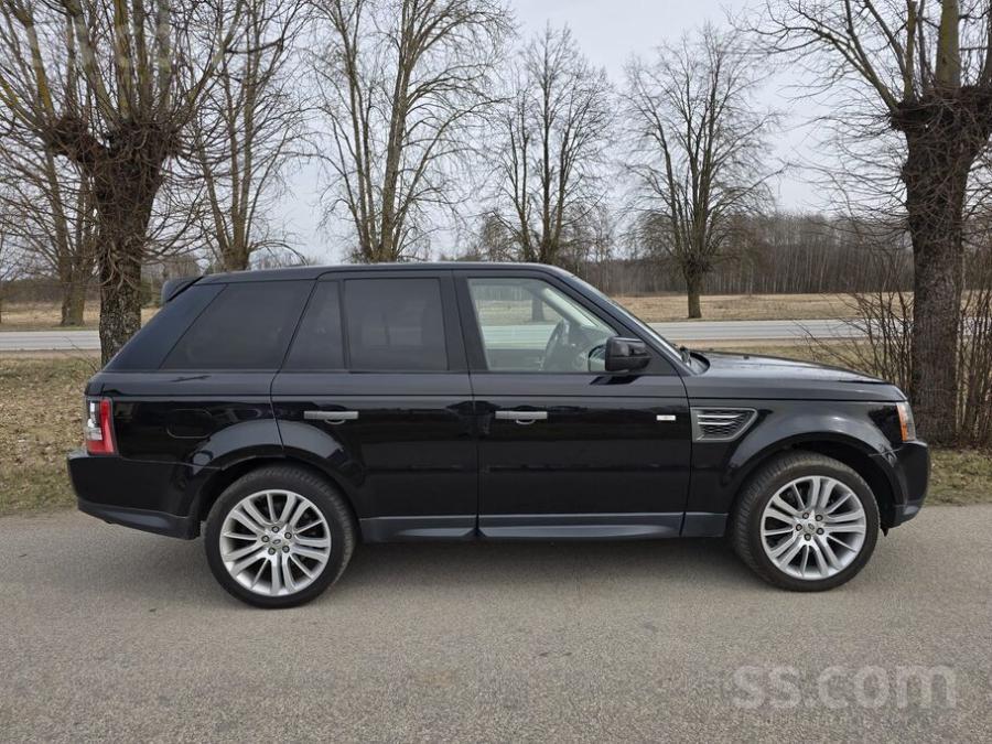 Black Land Rover Range Rover Sport 2011 in Ogre, with an engine capacity of 3.00 L and mileage of 255 thousand km for 7499 €, photo 5 on AUTOMOTO.COM.LV
