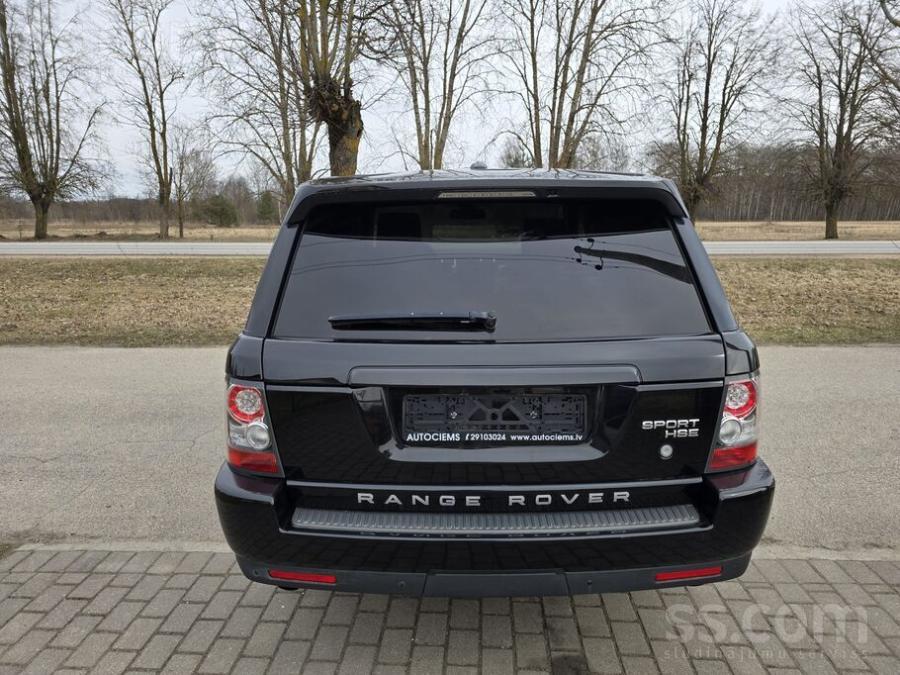 Black Land Rover Range Rover Sport 2011 in Ogre, with an engine capacity of 3.00 L and mileage of 255 thousand km for 7499 €, photo 6 on AUTOMOTO.COM.LV