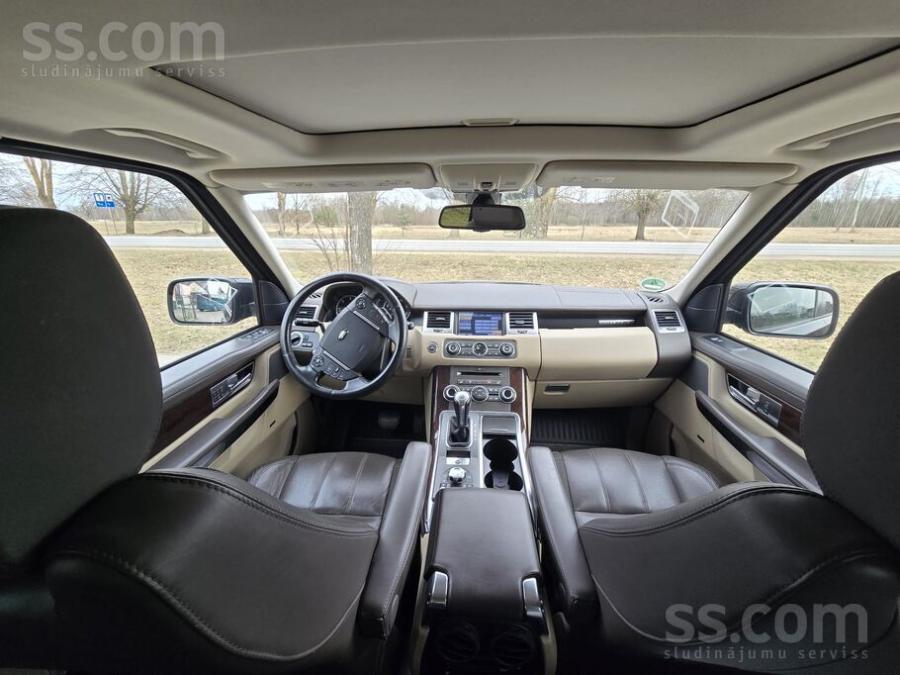 Black Land Rover Range Rover Sport 2011 in Ogre, with an engine capacity of 3.00 L and mileage of 255 thousand km for 7499 €, photo 10 on AUTOMOTO.COM.LV