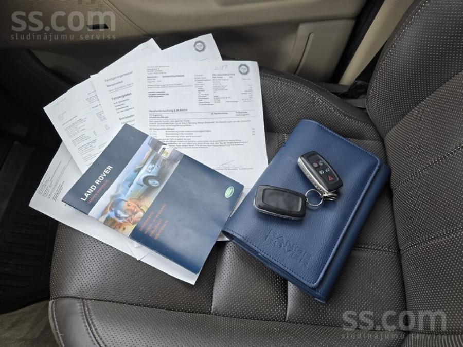Black Land Rover Range Rover Sport 2011 in Ogre, with an engine capacity of 3.00 L and mileage of 255 thousand km for 7499 €, photo 16 on AUTOMOTO.COM.LV