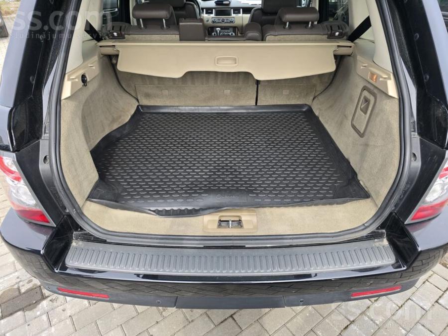 Black Land Rover Range Rover Sport 2011 in Ogre, with an engine capacity of 3.00 L and mileage of 255 thousand km for 7499 €, photo 17 on AUTOMOTO.COM.LV