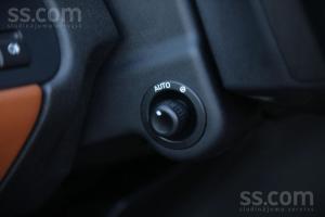 Melns Land Rover Range Rover Sport 2011 Rīga, ar dzinēja tilpumu 3.00 L un nobraukumu 298 tūkst. km par 9995 €, foto 21 vietnē AUTOMOTO.COM.LV
