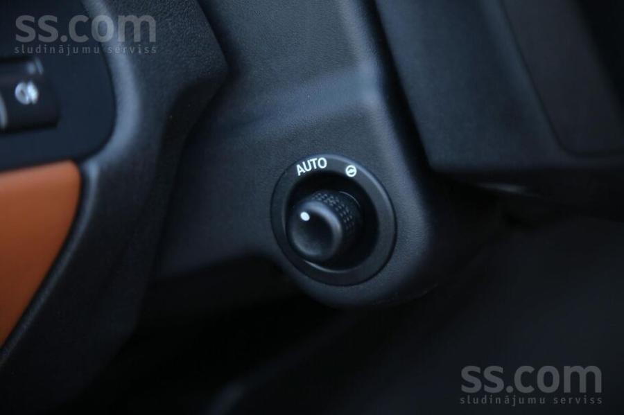 Melns Land Rover Range Rover Sport 2011 Rīga, ar dzinēja tilpumu 3.00 L un nobraukumu 298 tūkst. km par 9995 €, foto 21 vietnē AUTOMOTO.COM.LV