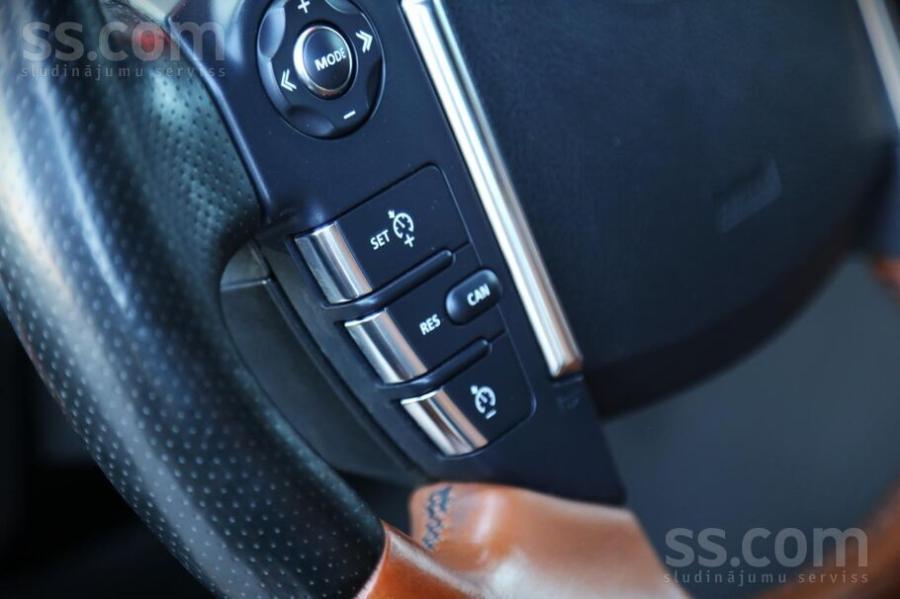 Melns Land Rover Range Rover Sport 2011 Rīga, ar dzinēja tilpumu 3.00 L un nobraukumu 298 tūkst. km par 9995 €, foto 22 vietnē AUTOMOTO.COM.LV