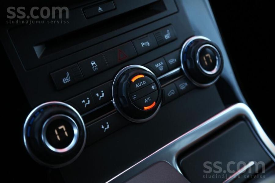 Melns Land Rover Range Rover Sport 2011 Rīga, ar dzinēja tilpumu 3.00 L un nobraukumu 298 tūkst. km par 9995 €, foto 25 vietnē AUTOMOTO.COM.LV