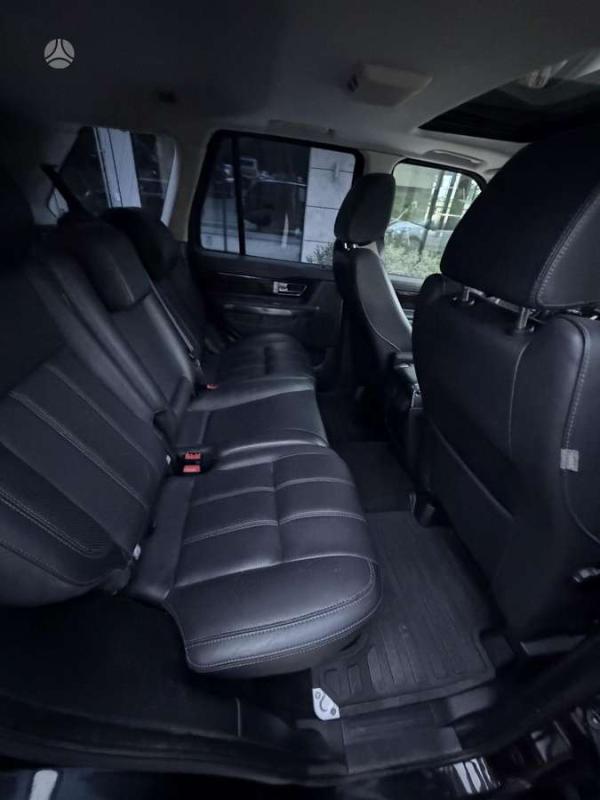 Melns Land Rover Range Rover Sport 2011 Viļņa, ar dzinēja tilpumu 2.99 L un nobraukumu 320 tūkst. km par 8000 €, foto 5 vietnē AUTOMOTO.COM.LV