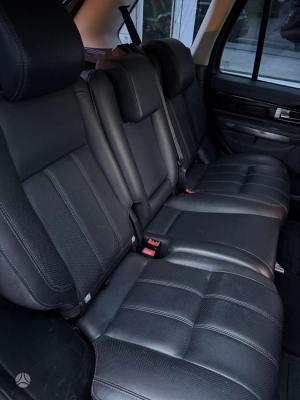 Melns Land Rover Range Rover Sport 2011 Viļņa, ar dzinēja tilpumu 2.99 L un nobraukumu 320 tūkst. km par 8000 €, foto 8 vietnē AUTOMOTO.COM.LV