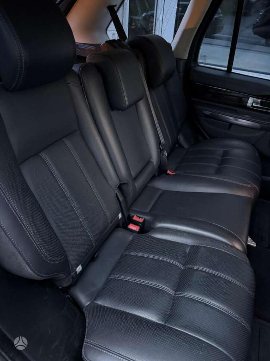Melns Land Rover Range Rover Sport 2011 Viļņa, ar dzinēja tilpumu 2.99 L un nobraukumu 320 tūkst. km par 8000 €, foto 8 vietnē AUTOMOTO.COM.LV
