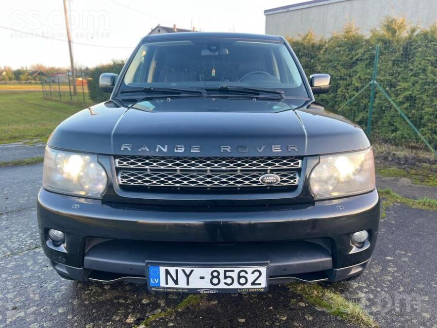 Black Land Rover Range Rover Sport 2012 in Kuldiga, with an engine capacity of 3.00 L and mileage of 307 thousand km for 9990 €, photo 7 on AUTOMOTO.COM.LV