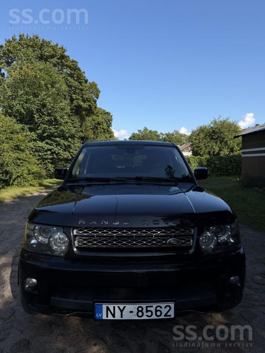Melns Land Rover Range Rover Sport 2012 Liepāja, ar dzinēja tilpumu 3.00 L un nobraukumu 316 tūkst. km par 9600 €, foto 1 vietnē AUTOMOTO.COM.LV