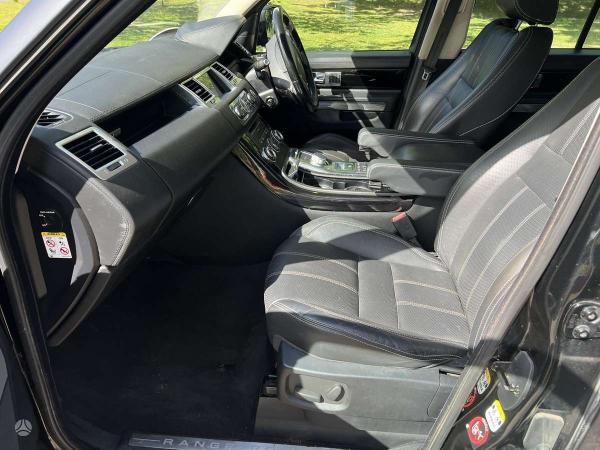 Melns Land Rover Range Rover Sport 2013 Kauņa, ar dzinēja tilpumu 2.99 L un nobraukumu 212 tūkst. km par 3700 €, foto 10 vietnē AUTOMOTO.COM.LV