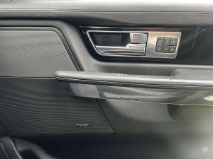 Черный Ленд Ровер Рендж Ровер Спорт 2013 в Каунас, объемом двигателя 2.99 л и пробегом 212 тыс. км за 3700 €, фото 13 на AUTOMOTO.COM.LV