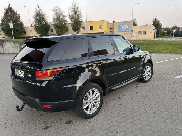 Black Land Rover Range Rover Sport 2014 in Utena, with an engine capacity of 2.99 L and mileage of 254 thousand km for 12650 €, photo 7 on AUTOMOTO.COM.LV