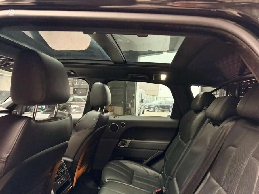 Melns Land Rover Range Rover Sport 2014 Šauļi, ar dzinēja tilpumu 2.99 L un nobraukumu 250 tūkst. km par 12950 €, foto 7 vietnē AUTOMOTO.COM.LV