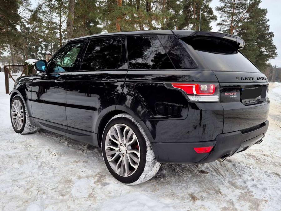Black Land Rover Range Rover Sport 2014 in Silute, with an engine capacity of 2.99 L and mileage of 175 thousand km for 14900 €, photo 12 on AUTOMOTO.COM.LV