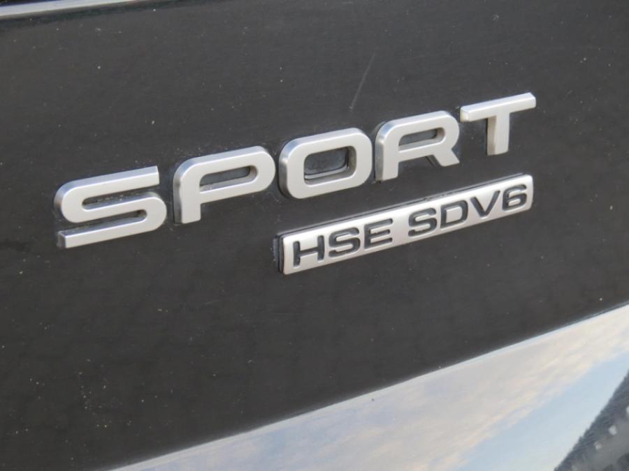 Melns Land Rover Range Rover Sport 2014 Rīga, ar dzinēja tilpumu 3.00 L un nobraukumu 240 tūkst. km par 18500 €, foto 12 vietnē AUTOMOTO.COM.LV