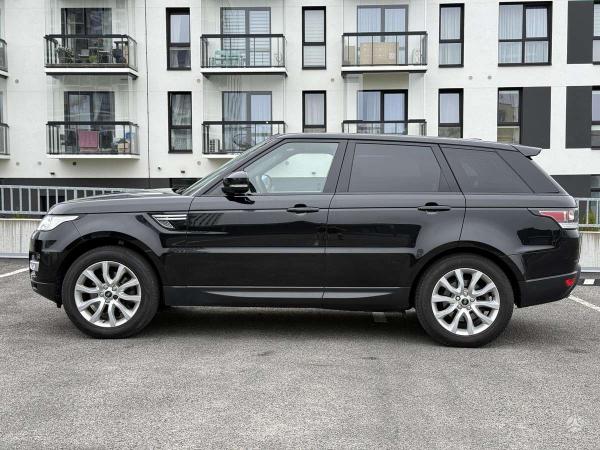 Black Land Rover Range Rover Sport 2014 in Vilnius, with an engine capacity of 2.99 L and mileage of 267 thousand km for 15900 €, photo 6 on AUTOMOTO.COM.LV
