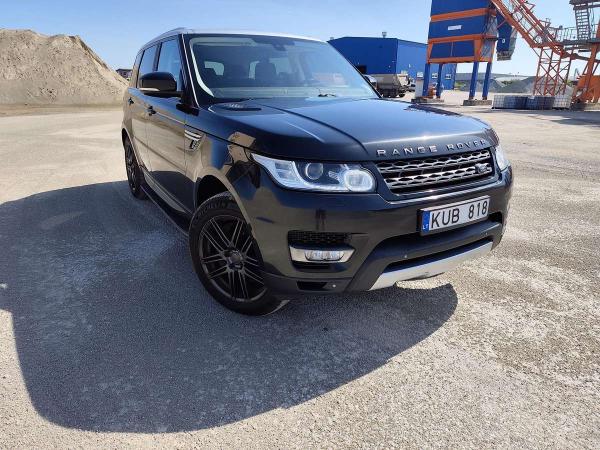 Black Land Rover Range Rover Sport 2014 in Kalvarija, with an engine capacity of 2.99 L and mileage of 346 thousand km for 10000 €, photo 4 on AUTOMOTO.COM.LV