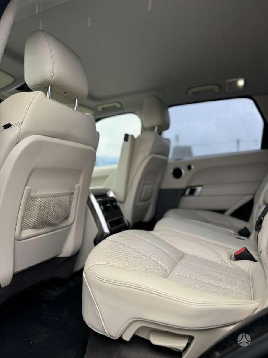 Melns Land Rover Range Rover Sport 2014 Kauņa, ar dzinēja tilpumu 2.99 L un nobraukumu 290 tūkst. km par 11999 €, foto 12 vietnē AUTOMOTO.COM.LV