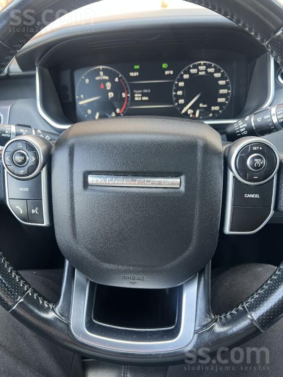 Black Land Rover Range Rover Sport 2014 in Riga, with an engine capacity of 3.00 L and mileage of 230 thousand km for 15500 €, photo 15 on AUTOMOTO.COM.LV