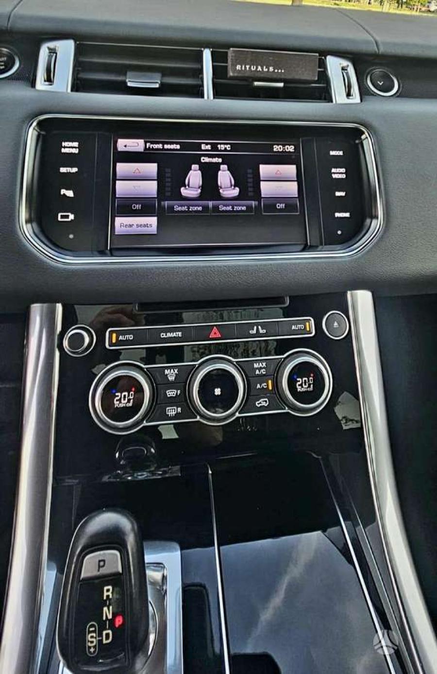 Melns Land Rover Range Rover Sport 2014 Kauņa, ar dzinēja tilpumu 2.99 L un nobraukumu 286 tūkst. km par 14750 €, foto 21 vietnē AUTOMOTO.COM.LV